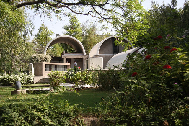 Balkrishna Doshi – Sangath | SOIL AND SEX