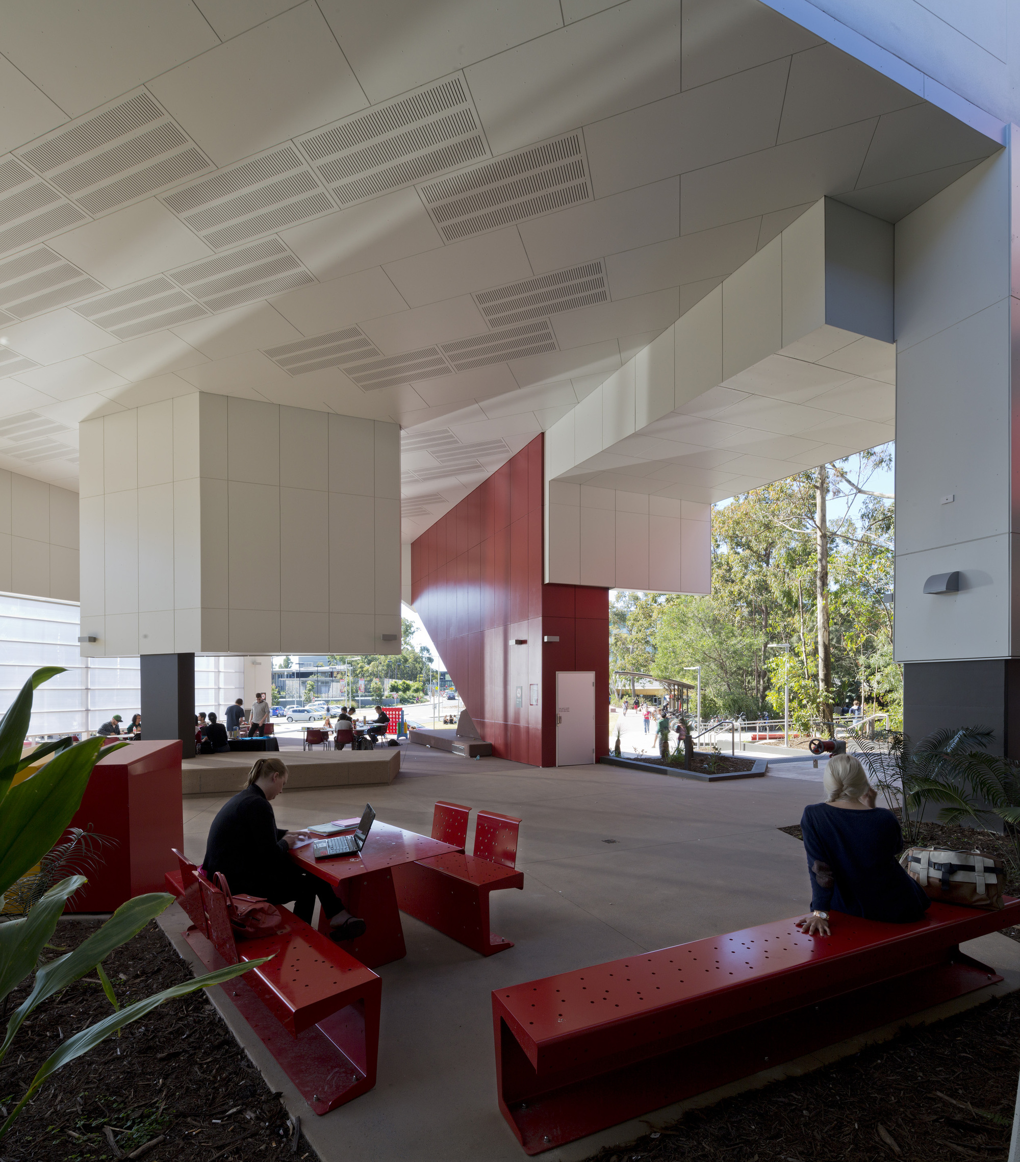 Galeria de Biblioteca da Universidade Griffith / ThomsonAdsett - 1 ...